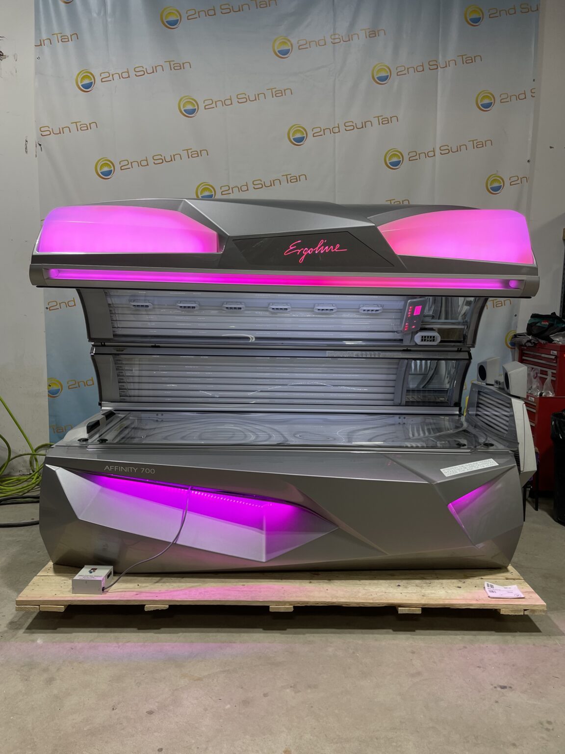Ergoline Affinity 700 | 2ndSunTan